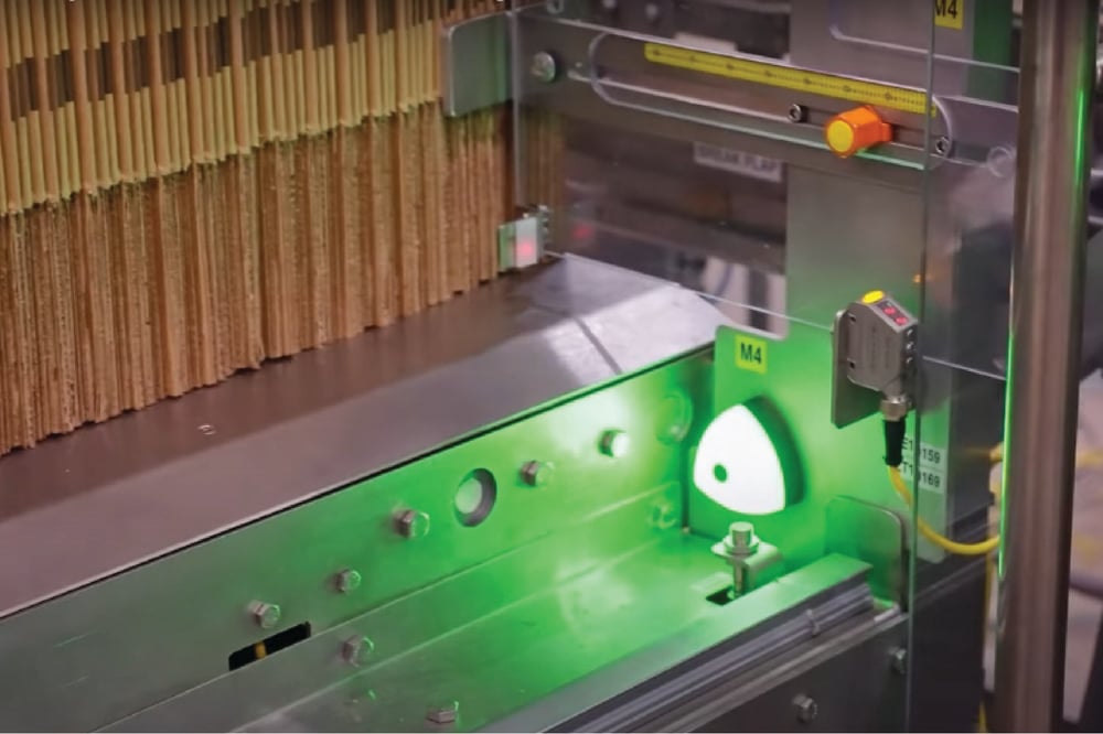 Automated Case Packers & Robotic Palletizers | Schneider Packaging